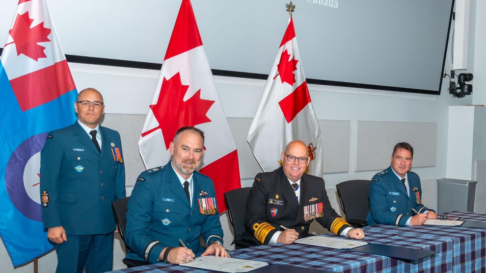 Brigadier-General Christopher Horner Assumes Command of 3 Canadian ...